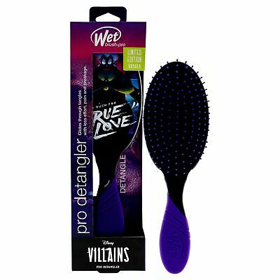 Professional hair brushes and combs store